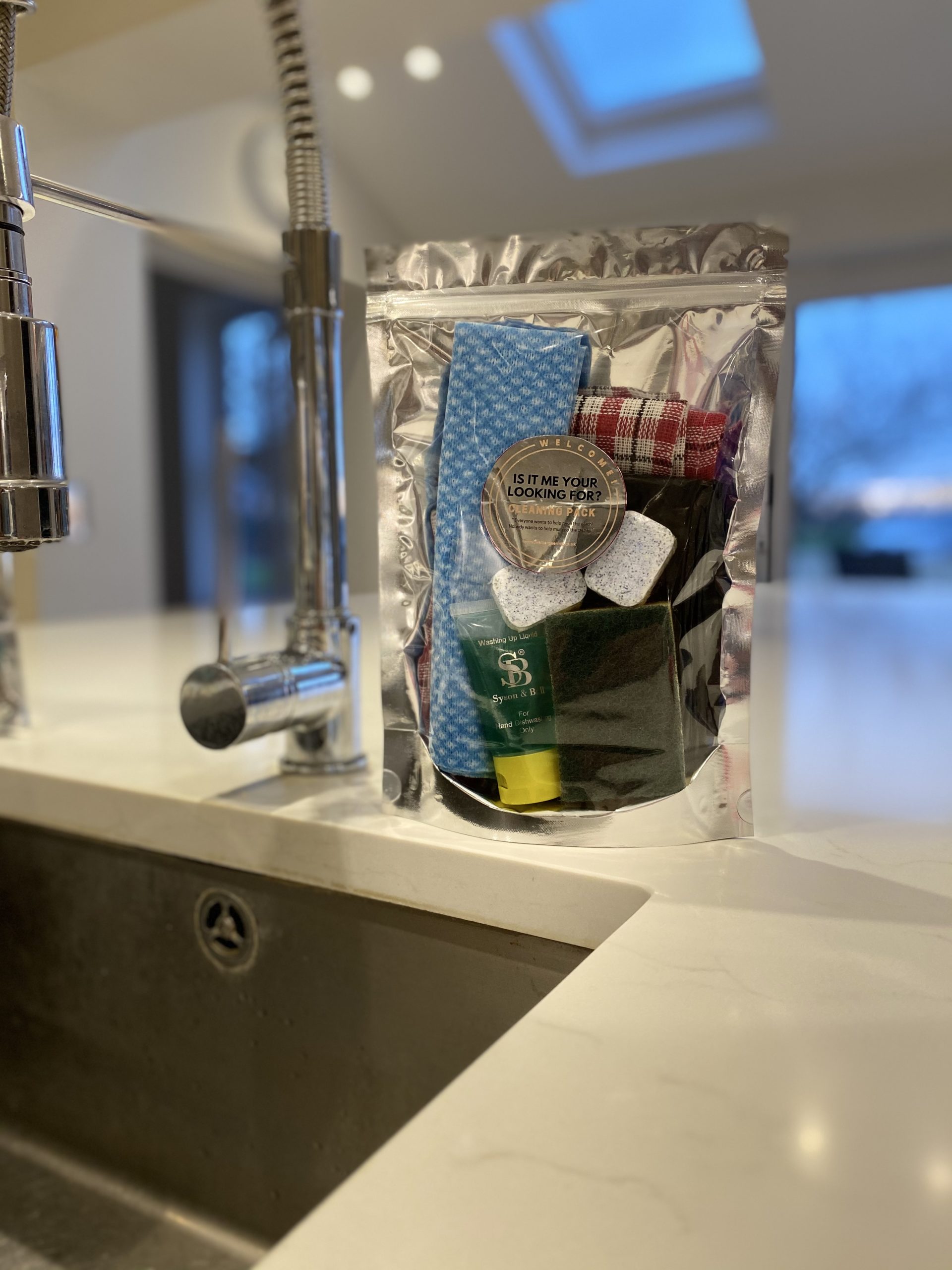 Compact and convenient complimentary welcome packs - Walter Geering