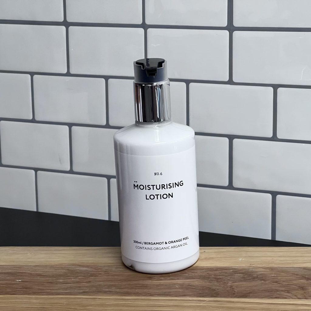 1903 Collection Moisturising Lotion 300ml - Walter Geering