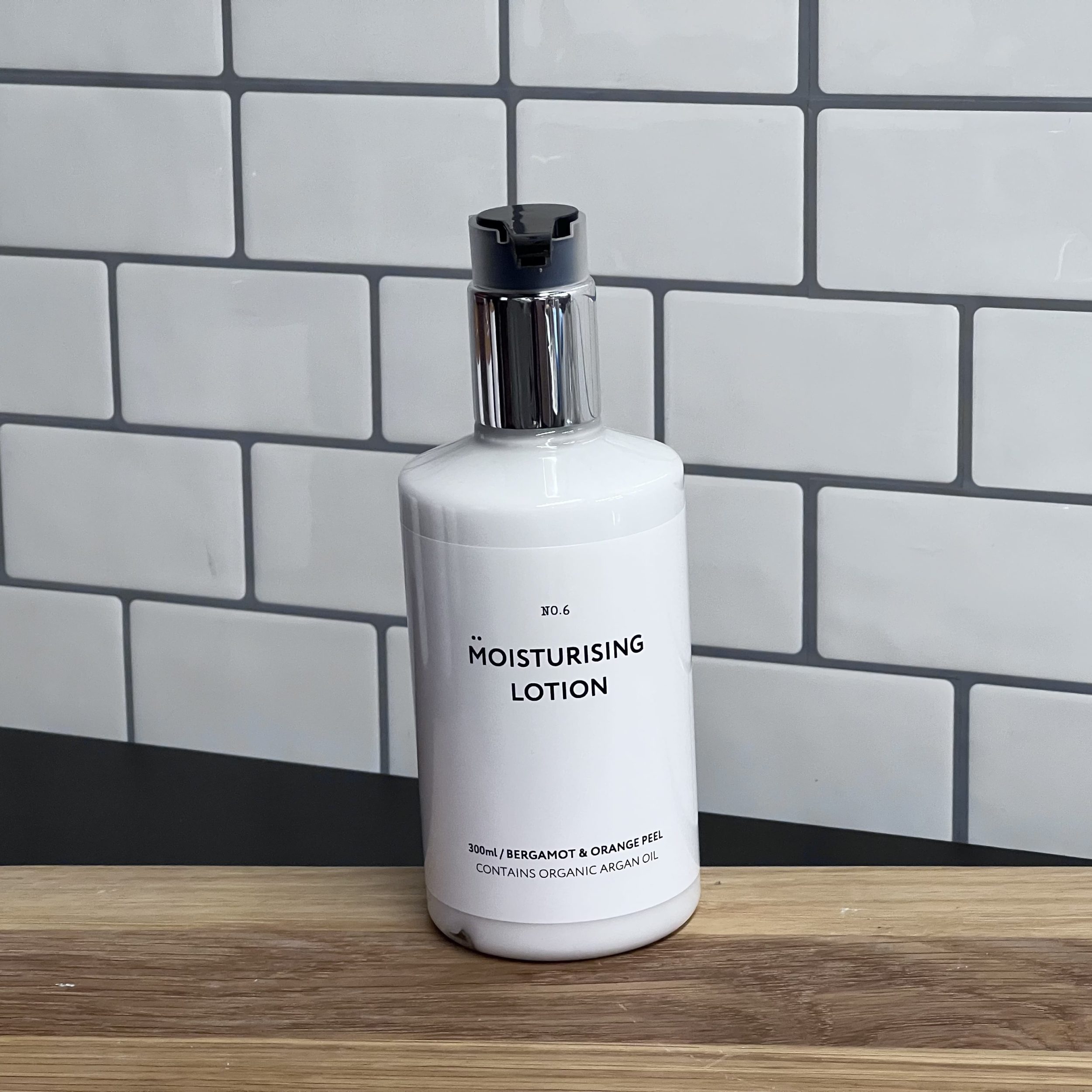 1903 Collection Moisturising Lotion 300ml - Walter Geering